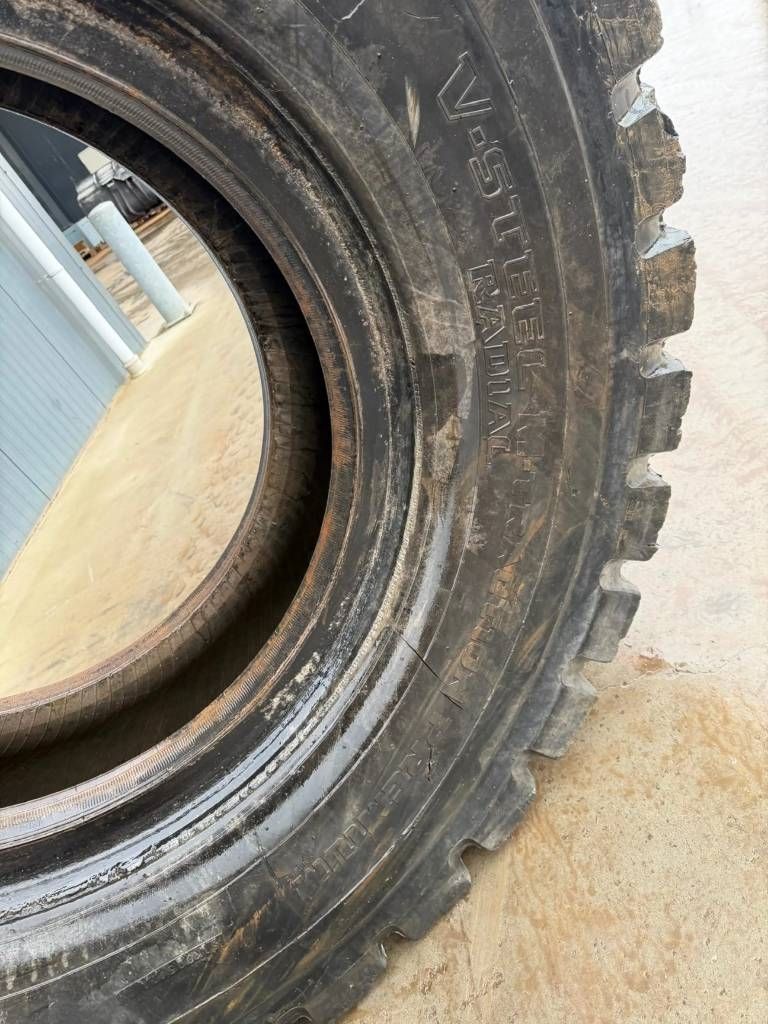 Bridgestone 21.00R33 V-steel Part - Smitma b.v.