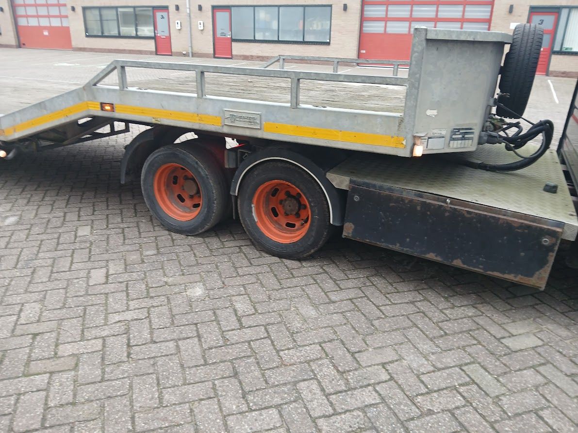Iveco 35C17 + Veldhuizen oplegger trailer ( Jeep Star ) BE Combi, year ...
