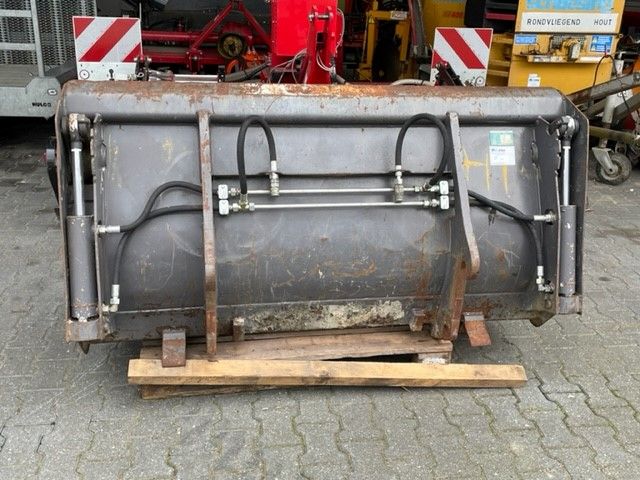 Volvo 180cm 3 in 1 grondbak Bak - Mooren Machines BV