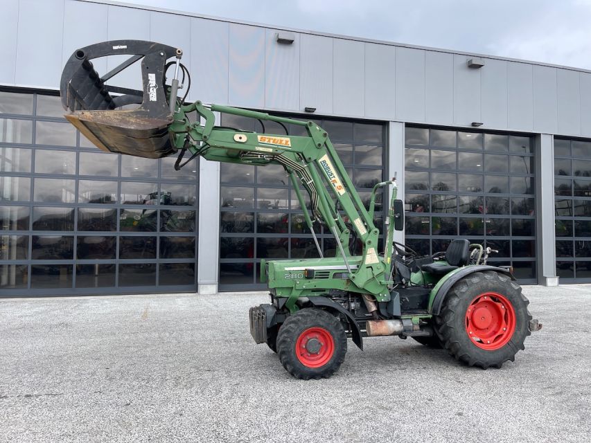 Mehr als 20 Fendt Fronthydraulik Hubkraft auf AgriTrader.de