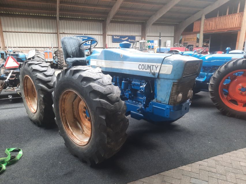 Ford county 1124, year of construction 1970 4WD tractor - M. Schutte ...