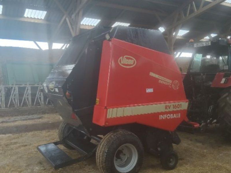 Vicon rv 1601, year of construction 2003 Baler - SCOMA